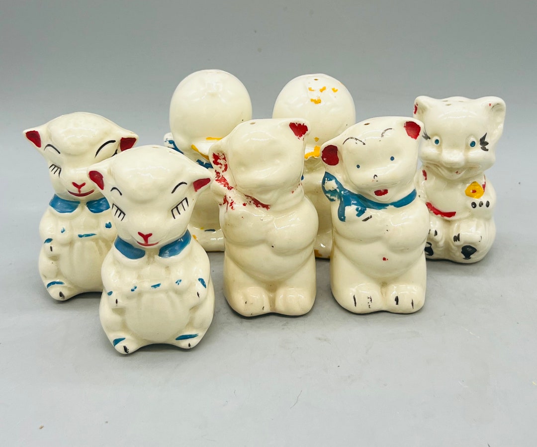 Vintage American Bisque and Shawnee Pottery S&P Shakers Sold ...