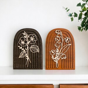 Wildflower Botanical Floral Wood Wall Hanging, Birth Month Flower Gift ...