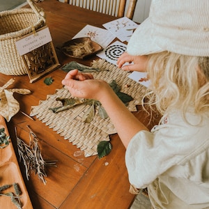 Nature Craft Loose Part Play Flashcards- Provocations - Reggio Inspired ...