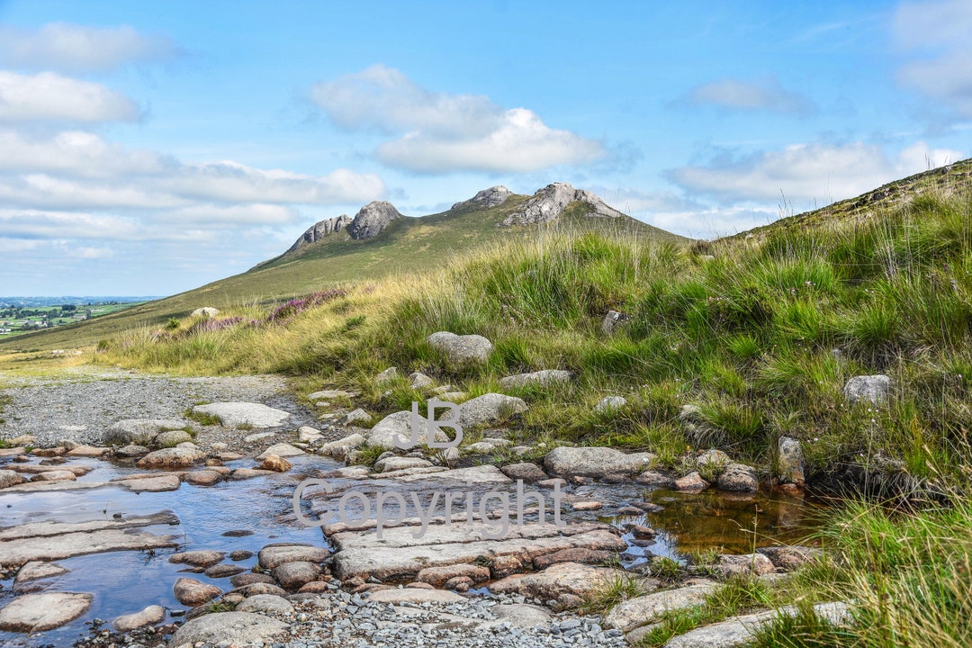 Hen Mountain Digital Image - Etsy