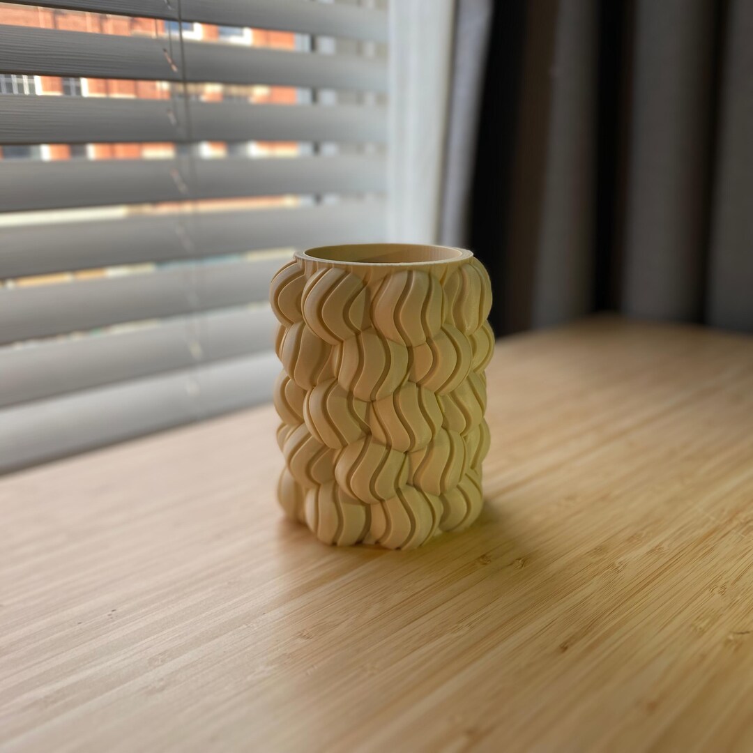 Wavy Blob Vase - Etsy