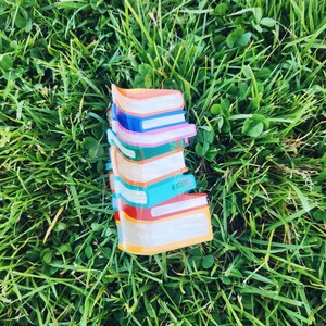 Stack of Books Claw Clip | Book Lovers Hair Clip | Reading Lovers ...