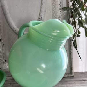 Vintage Jadeite Ball Pitcher - Etsy
