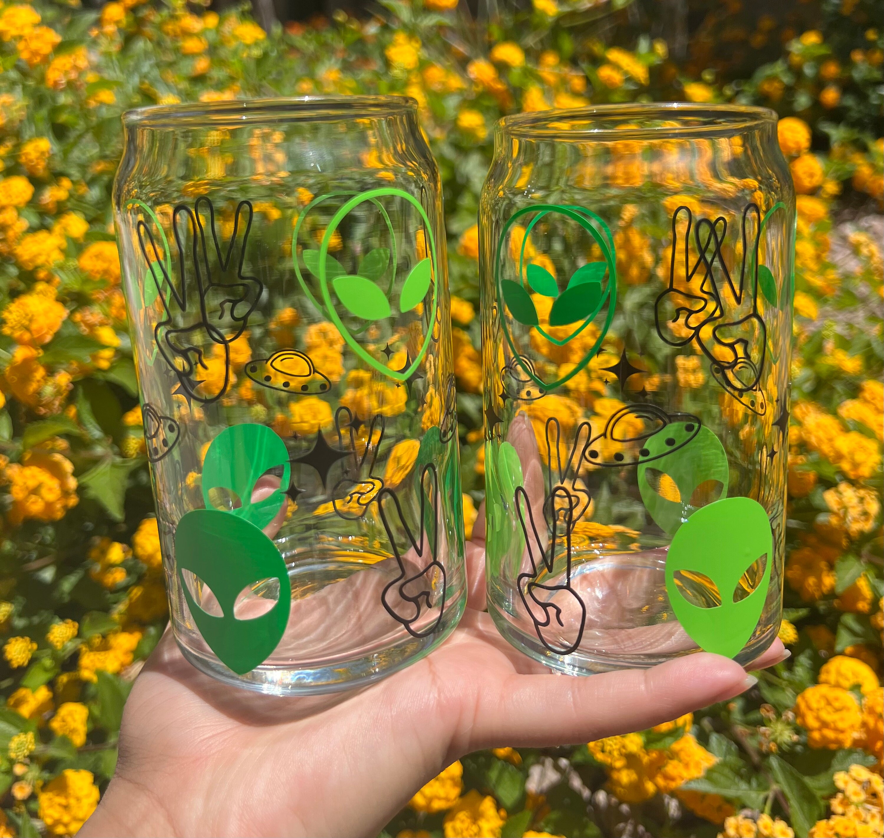 Alien Iced Coffee Cup | 16 Oz Iced Cold Cup | UFO | Retro Glass Cup ...