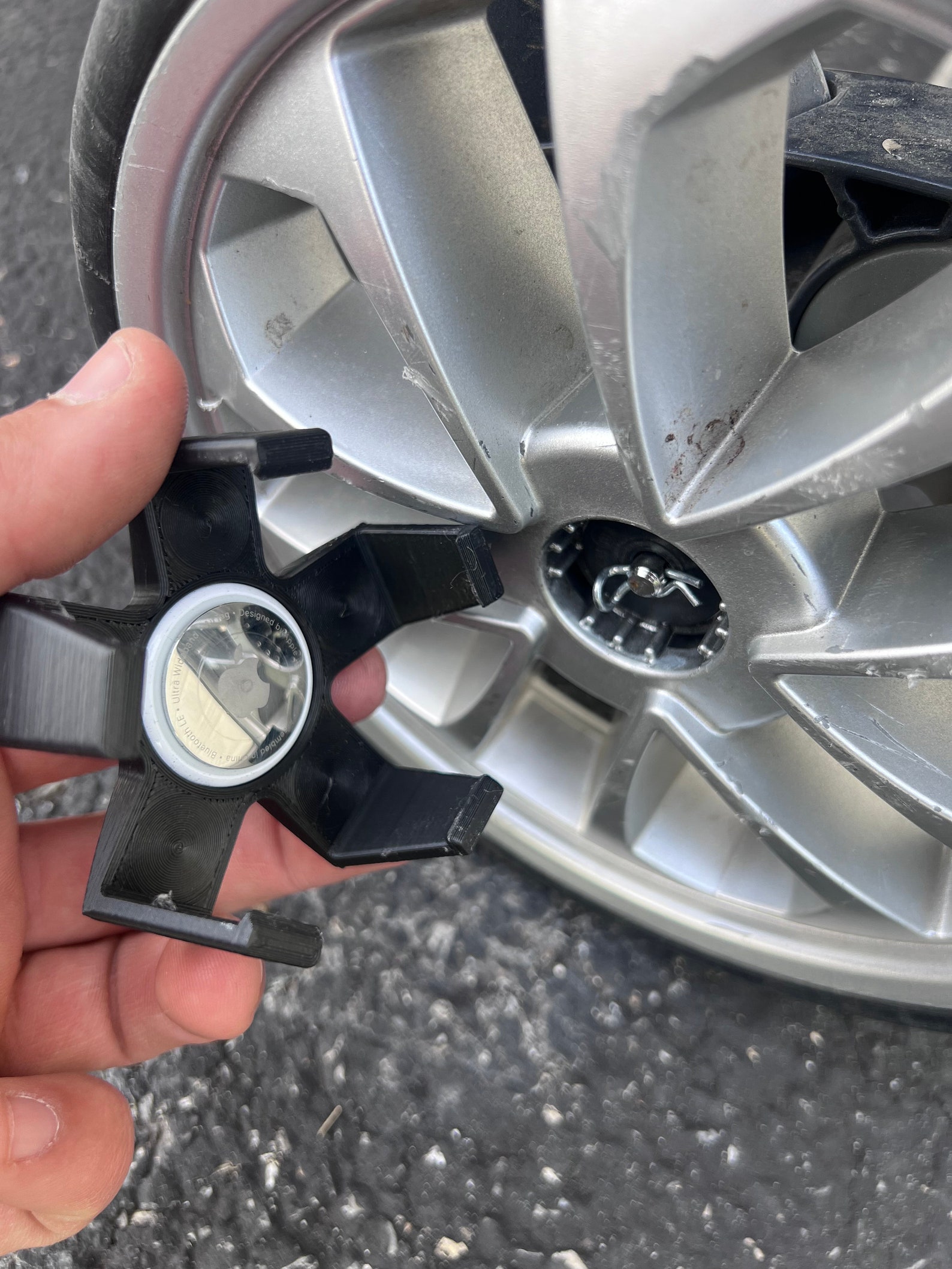 Chicco Bravo Stroller Wheel Cap With Apple AirTag Pocket - Etsy