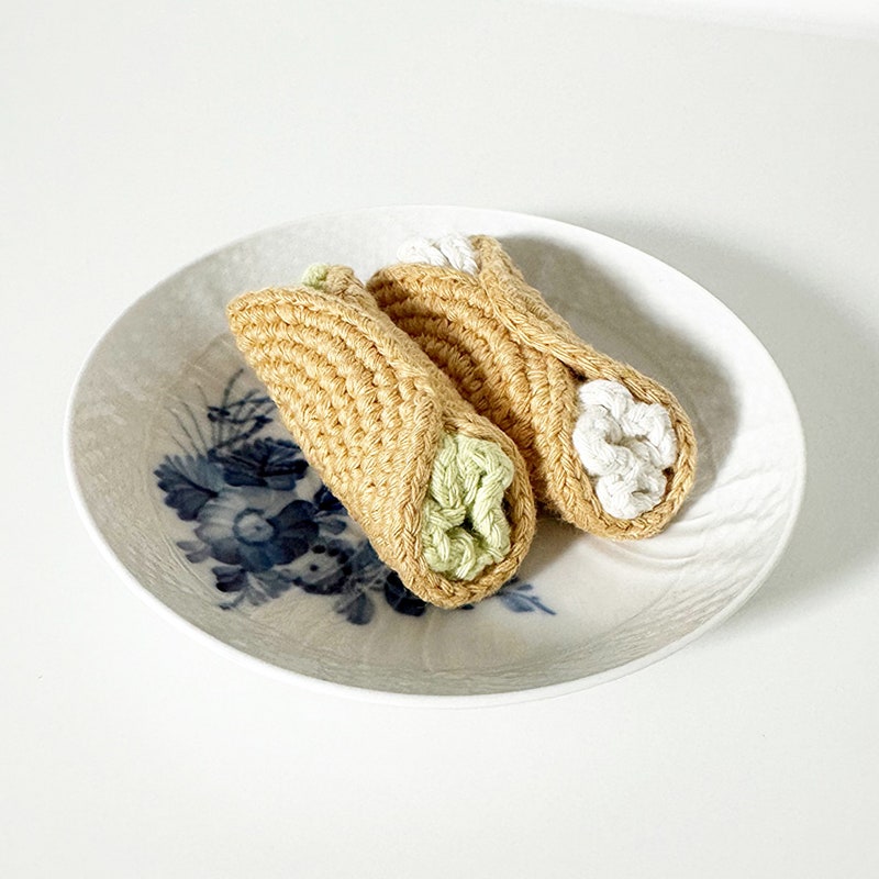 Cannoli - Etsy