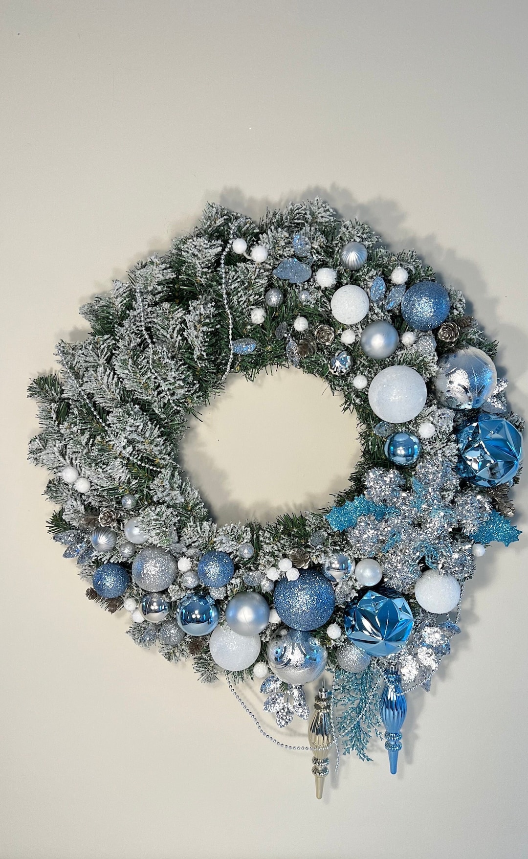 Christmas Wreath, Blue and Silver Bauble Wreath, Christmas Bauble ...