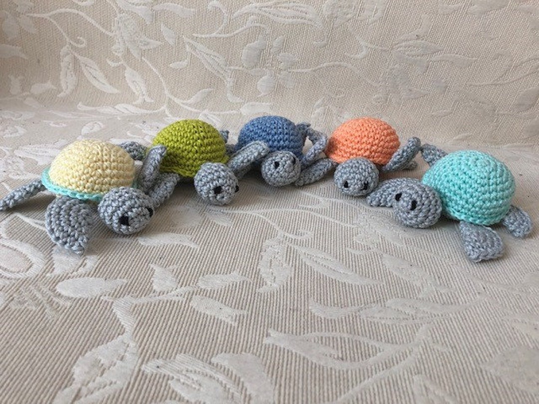 Rattle Turtles Crocheted mini - Etsy