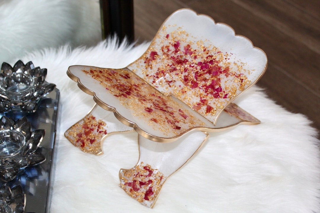 HANDMADE Floral Resin Quran Stand, Rose Petals Pressed Resin Quran ...