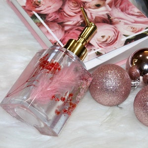 HANDMADE Large Luxurious Blush Dried Flower Resin Hand Soap Dispenser ...