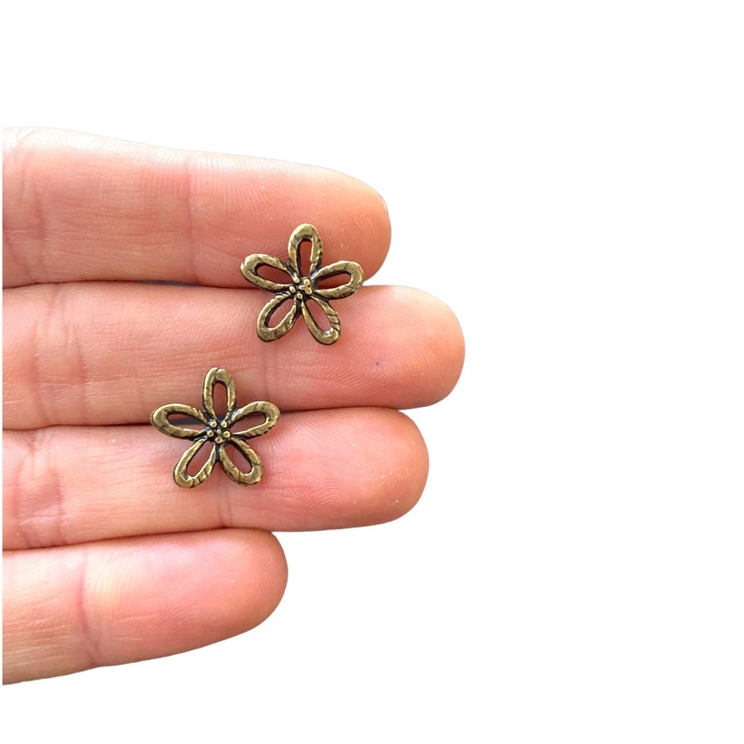 Bronze Flower Charm - 10 Antique Bronze Plated Flower Charms - Flower ...