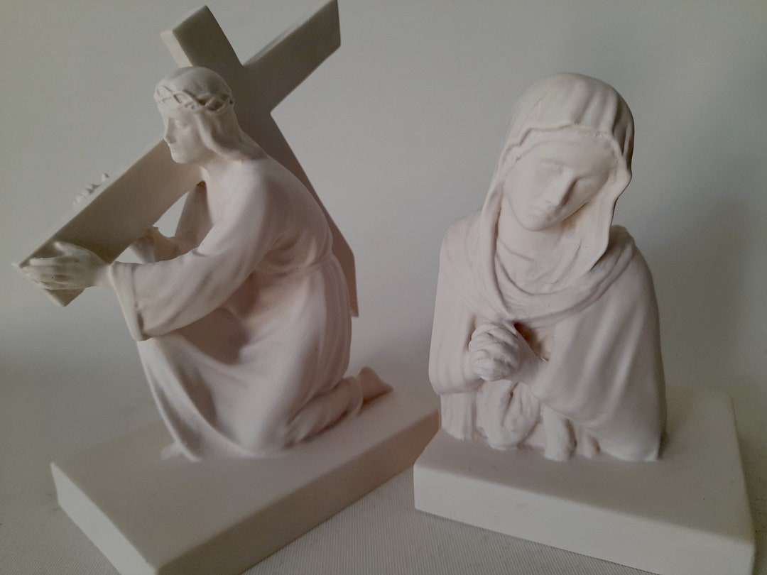 Jesus Christ and Mary Bookends - Etsy
