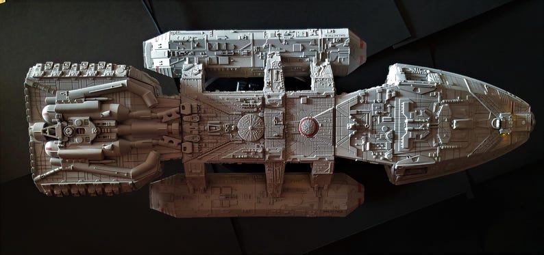 Battlestar Galactica TOS Resin Display Model 1:1600 78cm X 31cm X 16cm ...