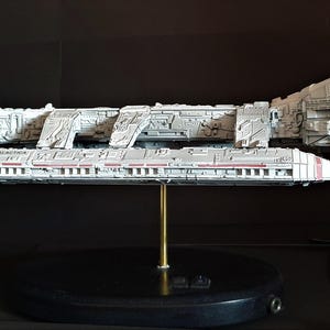 Battlestar Galactica TOS Resin Display Model 1:1600 78cm X 31cm X 16cm ...
