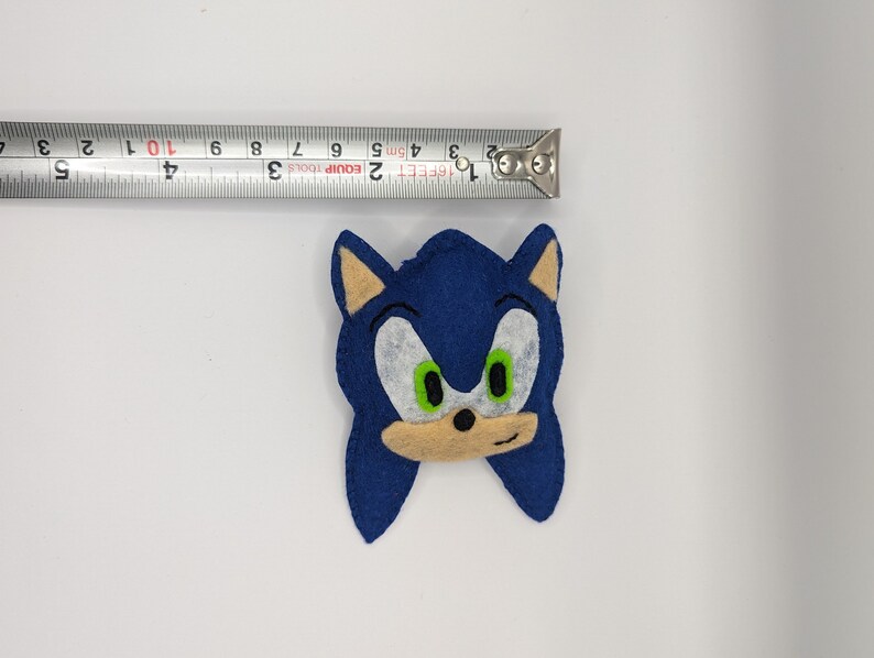 Sonic the Hedgehog Felt Pin Badge Decoration - Etsy