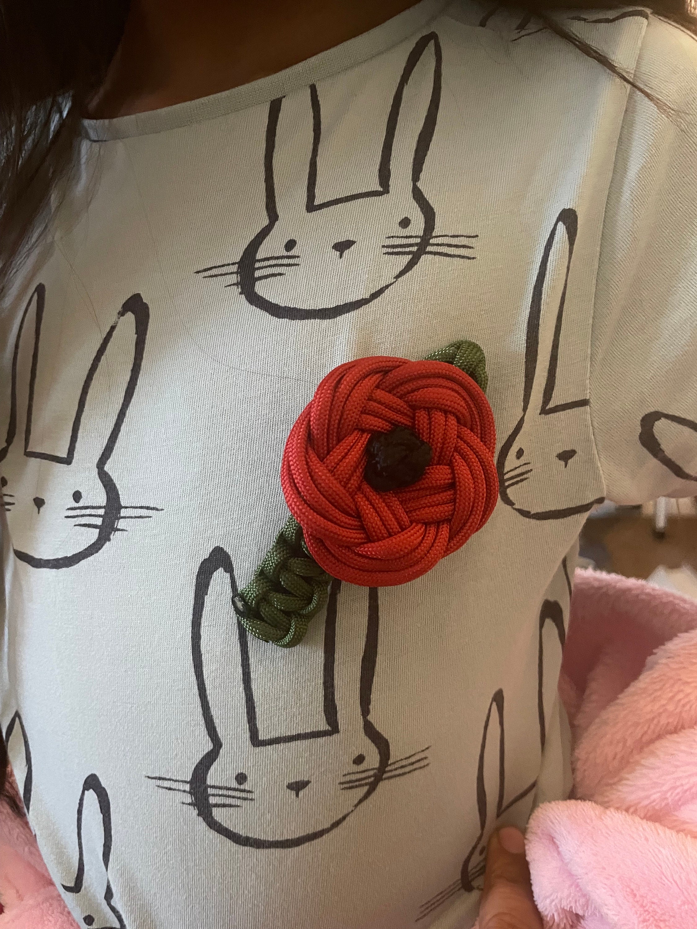 Paracord Poppy Badges - Etsy UK