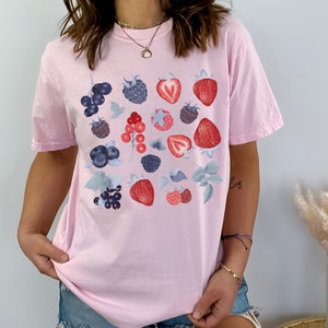 Berry Shirt Fruit Gardening Shirt Aesthetic Summer Tshirt for Women ...