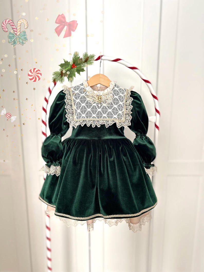 Green Velvet Christmas Dress, Vintage Lace Holiday Gown - Etsy