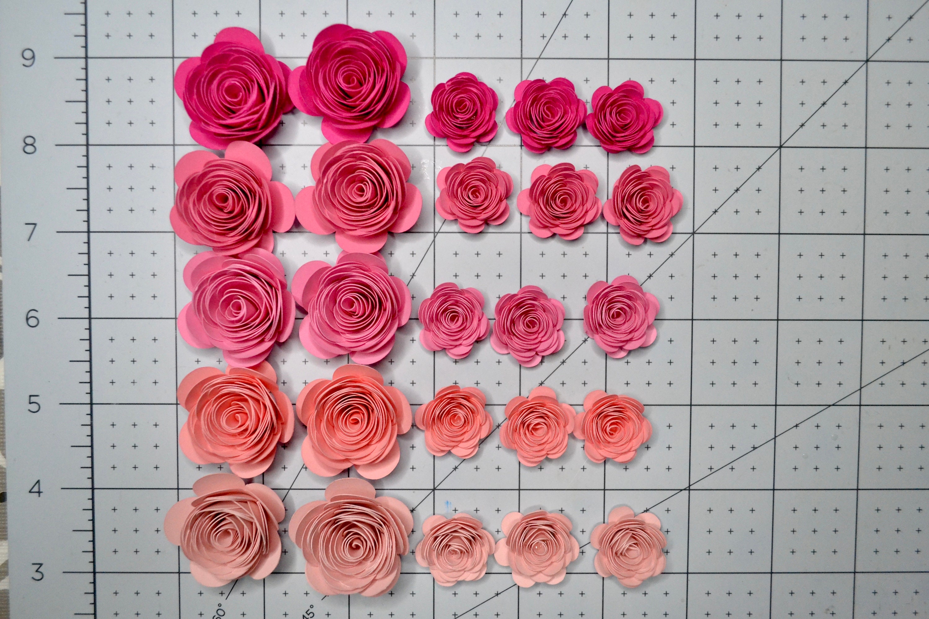 25pc Mixed Pink Hand Rolled Paper Flowers/ Loose Paper Flowers/ Paper ...