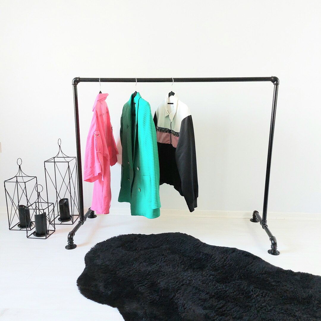 Wheeled Retail Display Rack, Freestanding Pipe Retail Shelving ...