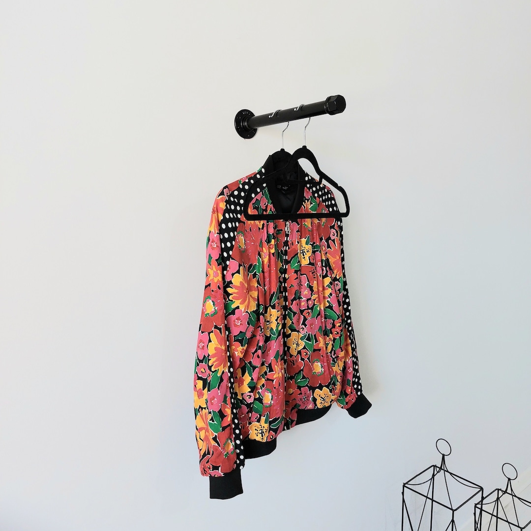 Wall Mounted Hook, Metal Clothing Hook, Minimal Laundry Hanger, Wall Clothing Rod Retail Display ...