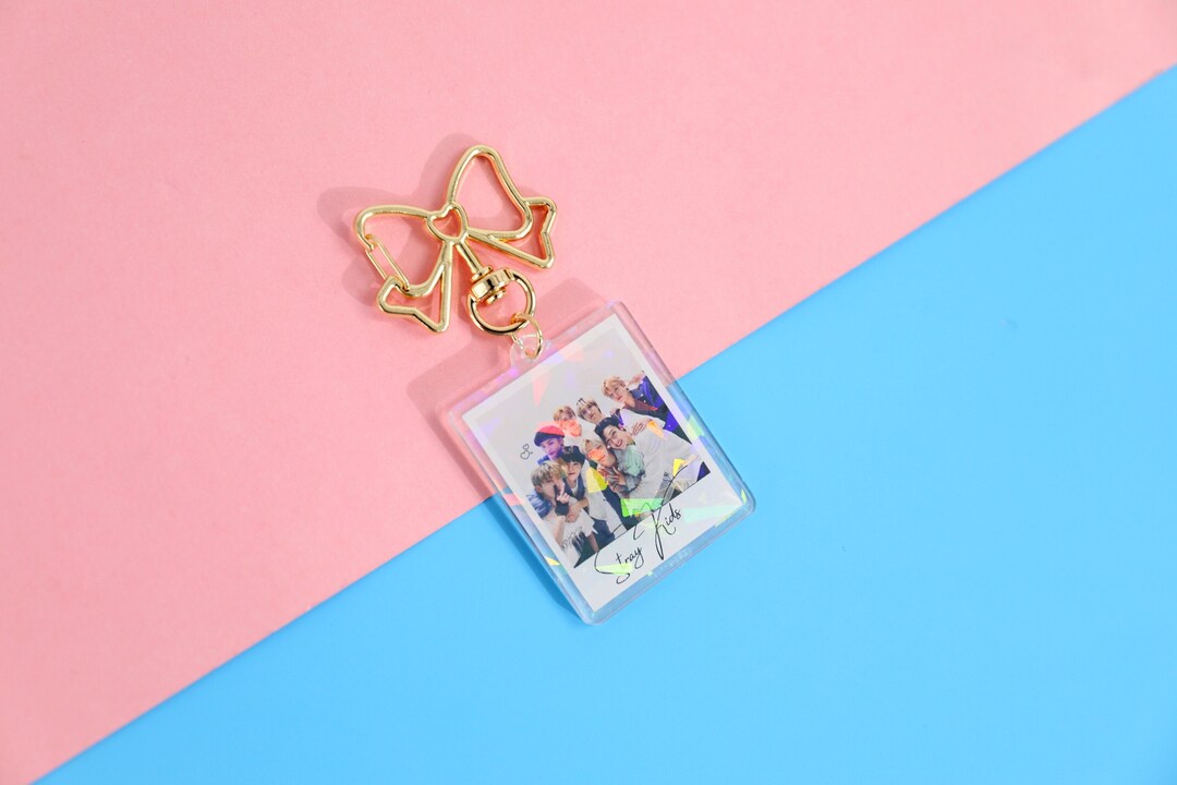 Stray Kids Group Photo Keychain / Glitter Holographic Keyring / Epoxy ...