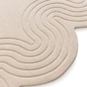 Scalloped Modern Aesthetics Woolen Area Rug Designer Handmade Carpet ...