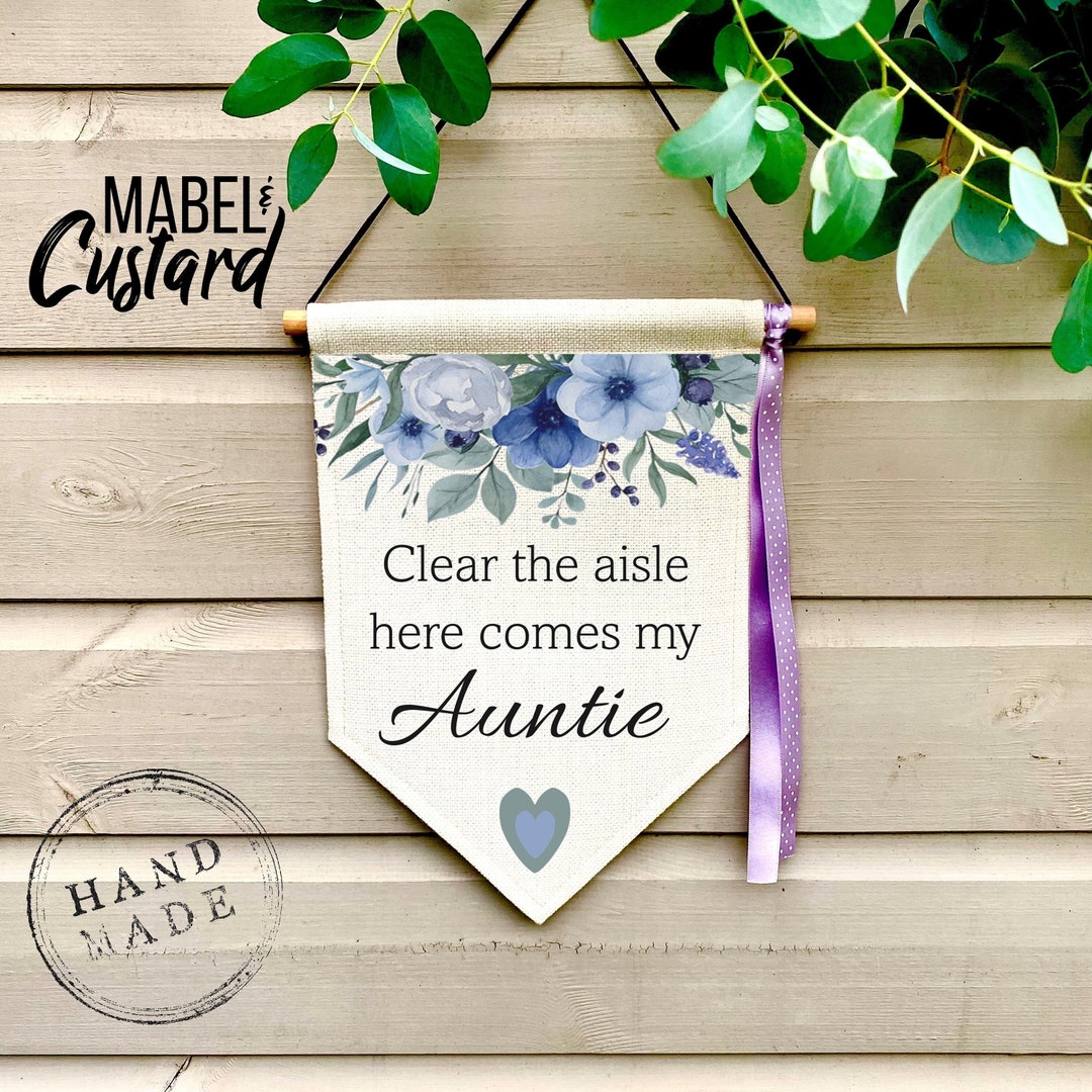 Auntie Wedding Sign | Here Comes My Auntie Sign | Auntie Wedding ...