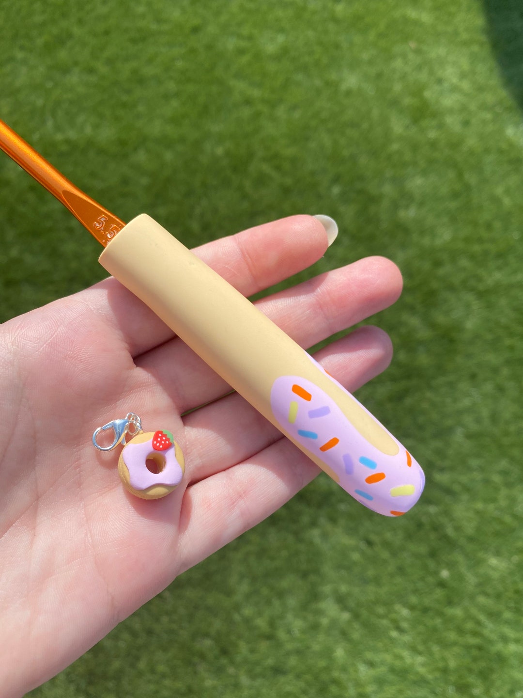 Pink Sprinkled Donut Crochet Hook | Cute Handmade Ergonomic Custom ...