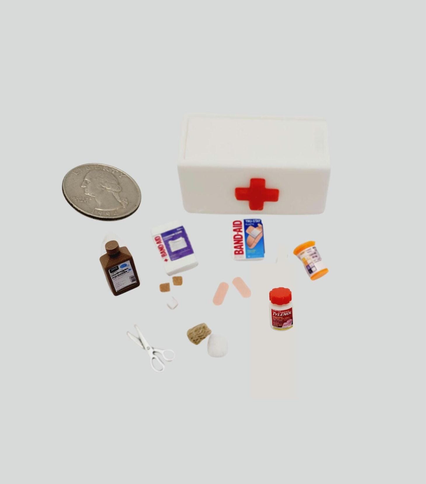 Miniature First Aid Kit/dollhouse Medicine Chest/micro Doctor Supplies ...