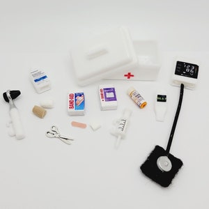 Miniature First Aid Kit/dollhouse Medicine Chest/micro Doctor Supplies ...