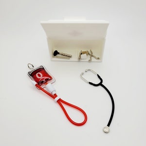 Miniature Medical Supply Box With Medic Accessories for Action Figures ...