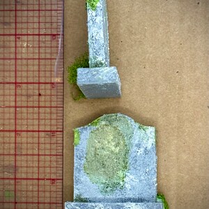 Multi-scale/1:12 Scrooge Headstone Statue Dollhouse Miniature ...