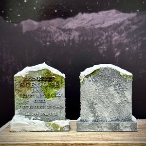 Multi-scale Scrooge Headstone Statue Dollhouse Miniature Christmas ...