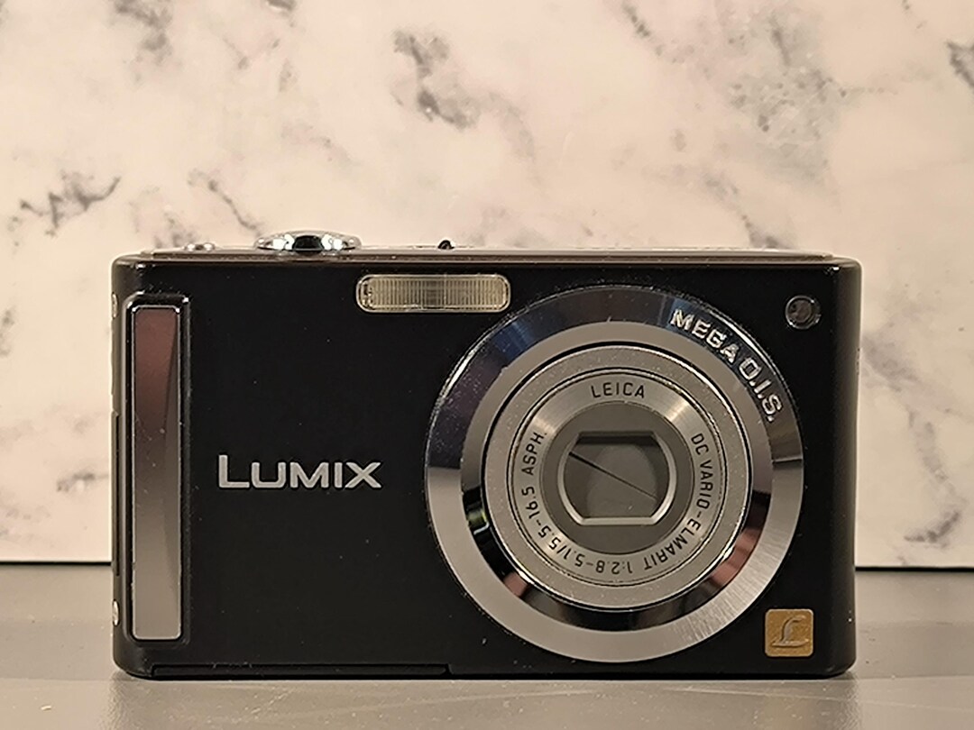 Panasonic Lumix 8 Megapixels Leica Lens Digital Compact Camera Mint ...