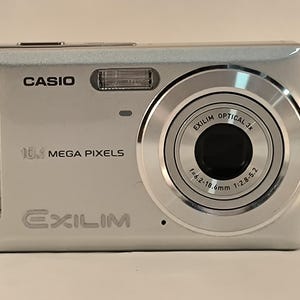 Casio Digital Camera 10.1 Mega Pixels - Etsy