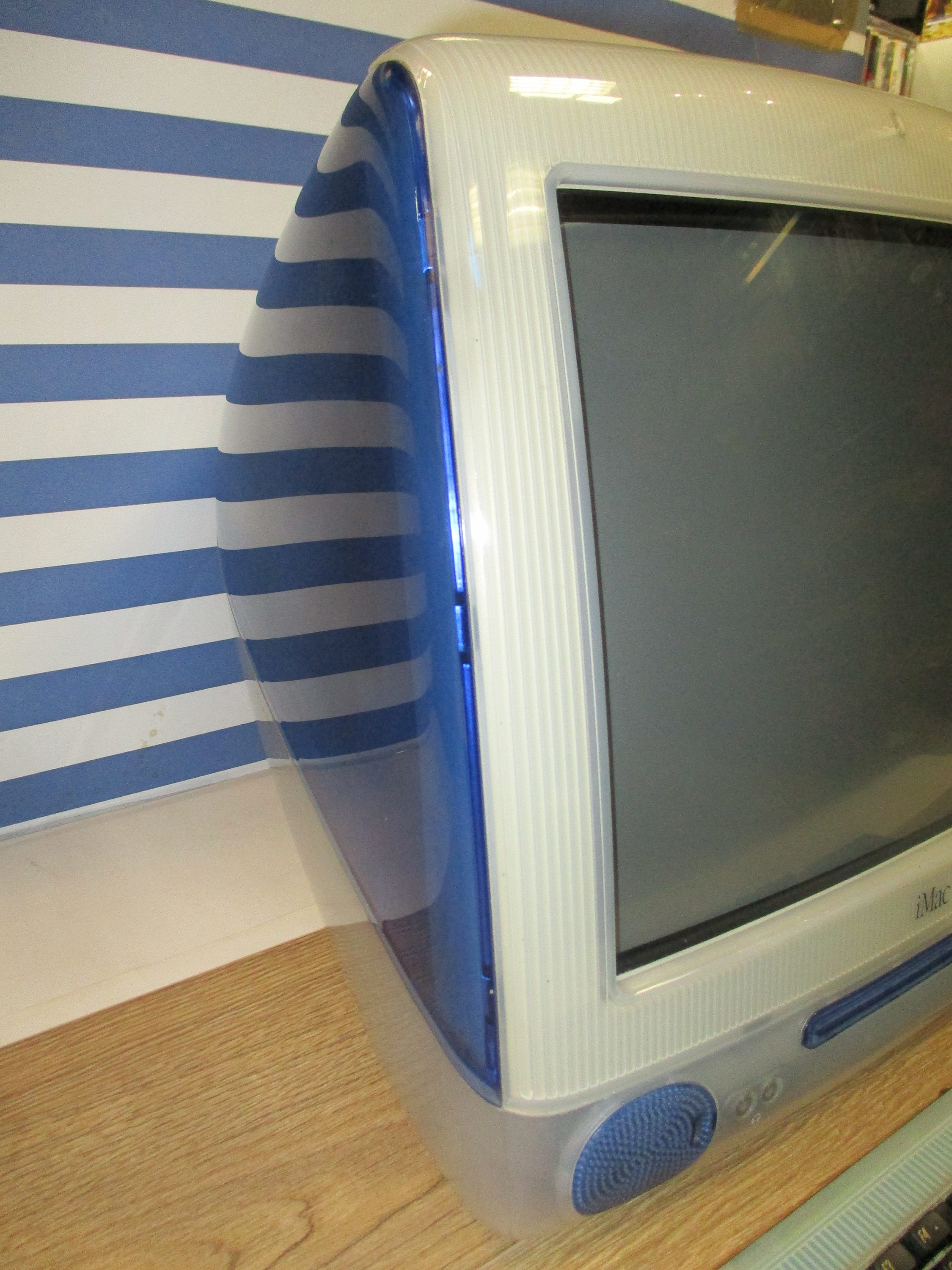 Imac G3 Blue