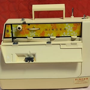 Vintage Singer Starlet Sewing Machine Portable 1970's - Etsy