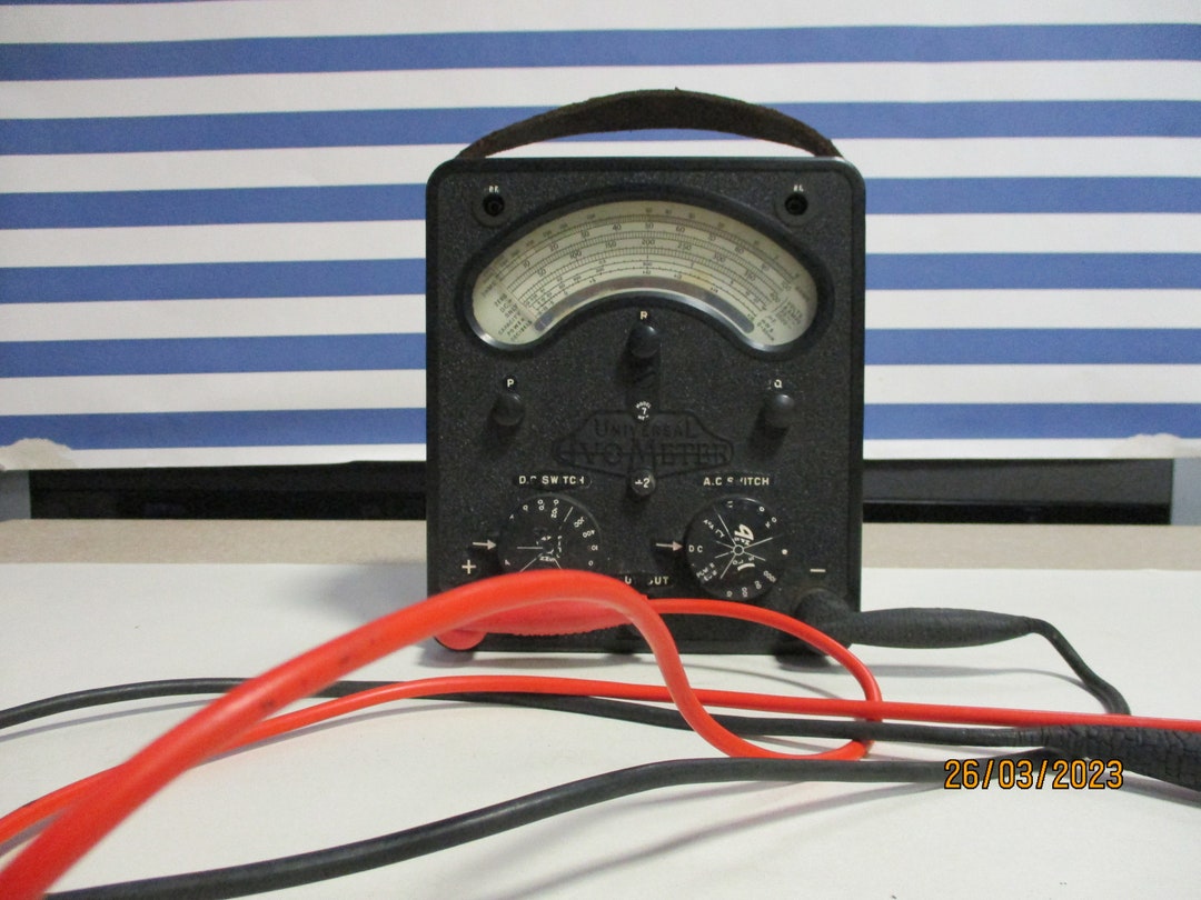 Vintage Universal Avometer Model 7 Voltmeter Collectible Rare Metal ...