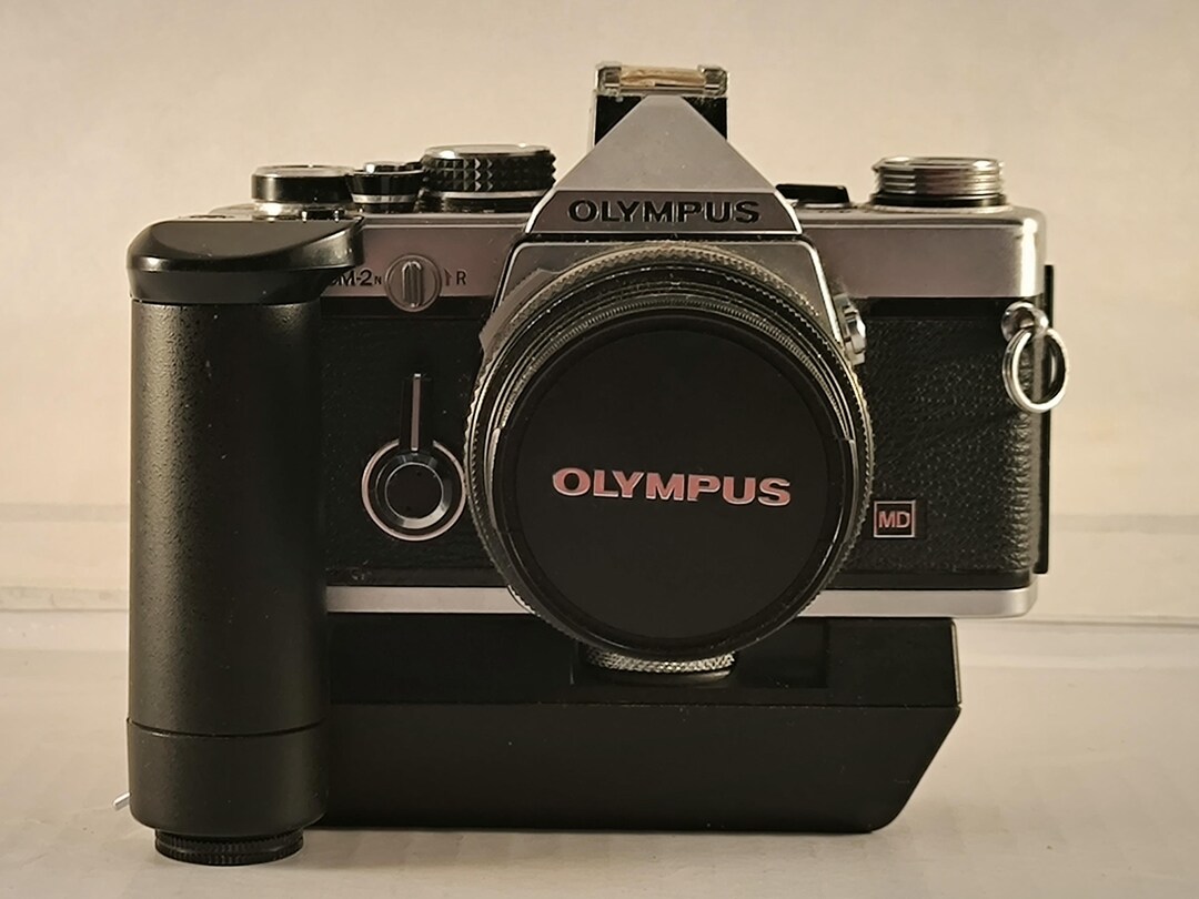 Vintage Olympus OM2N. 35 Mm Film Camera With 4 Lenses - Etsy