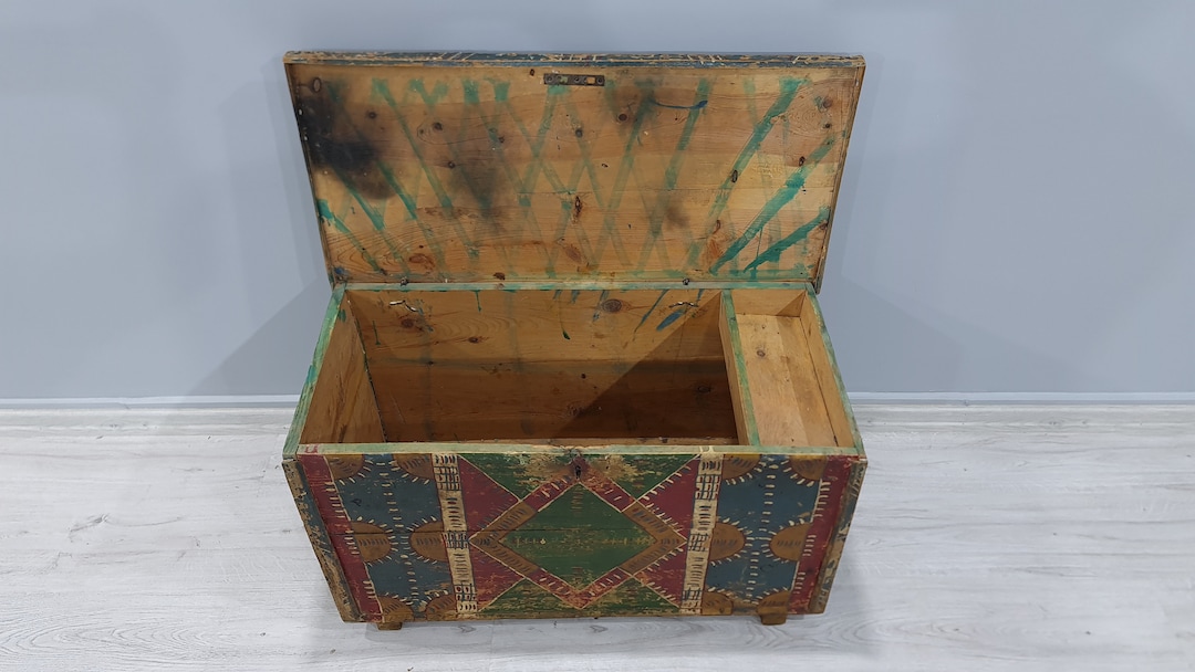 Antique Chest, Vintage Wooden Old Box, Treasure Box, Dowry Chest ...