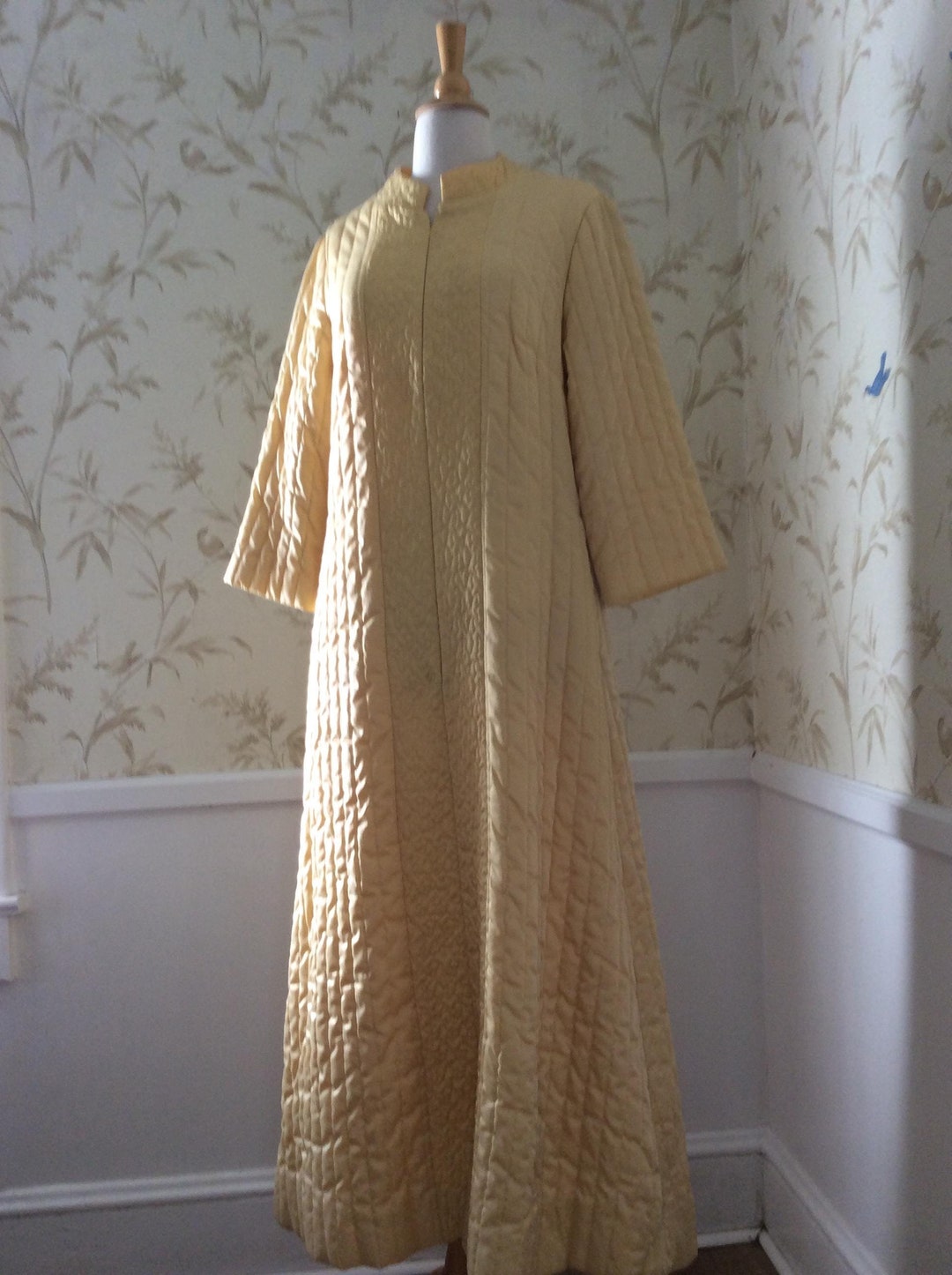 1970s Vintage Sears at Home Wear Quilted Bathrobe Dressing Hostess Gown ...