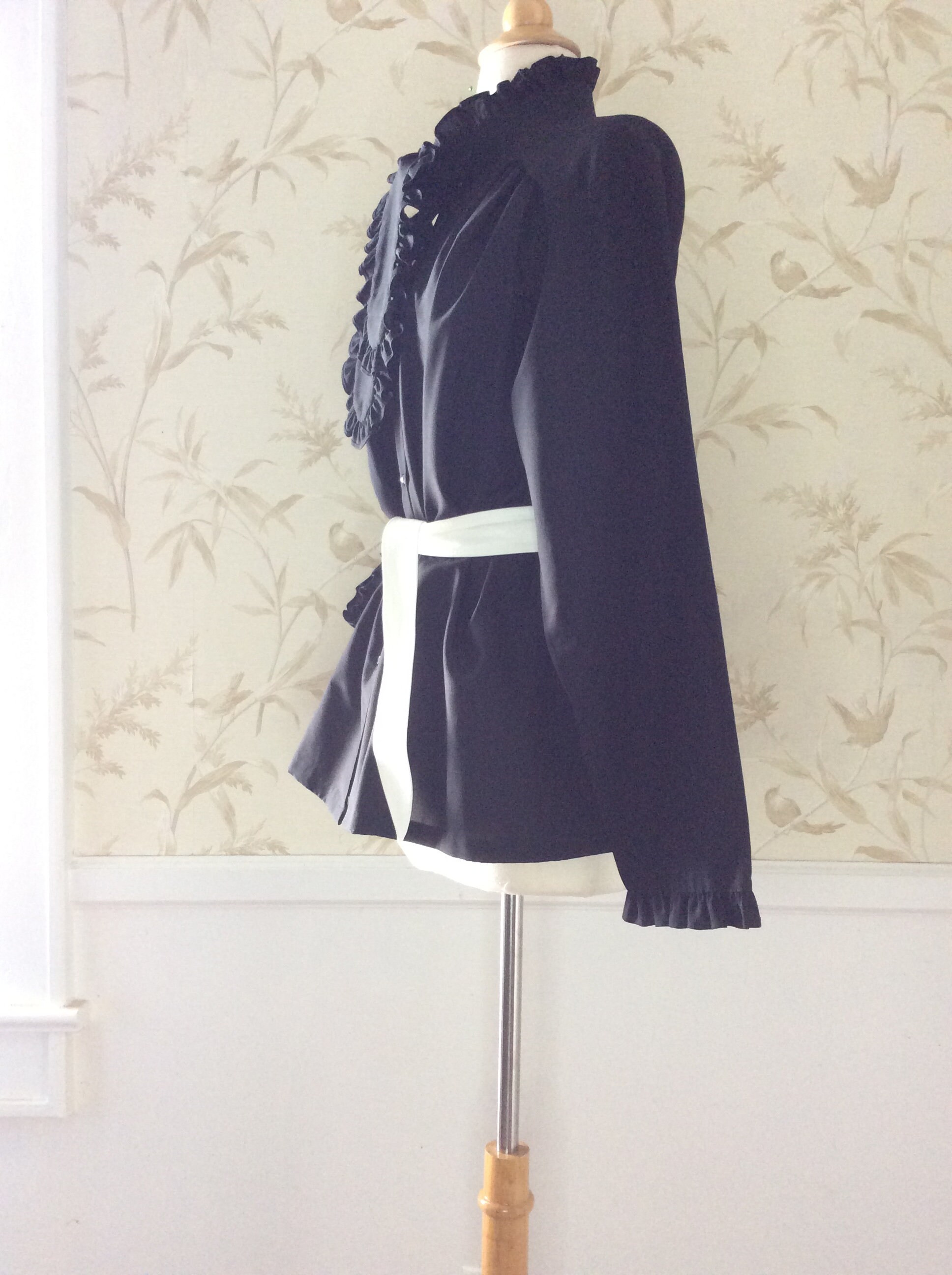 1970s VINTAGE Ruffled Ascot Tie VICTORIAN Edwardian Style High Neck ...