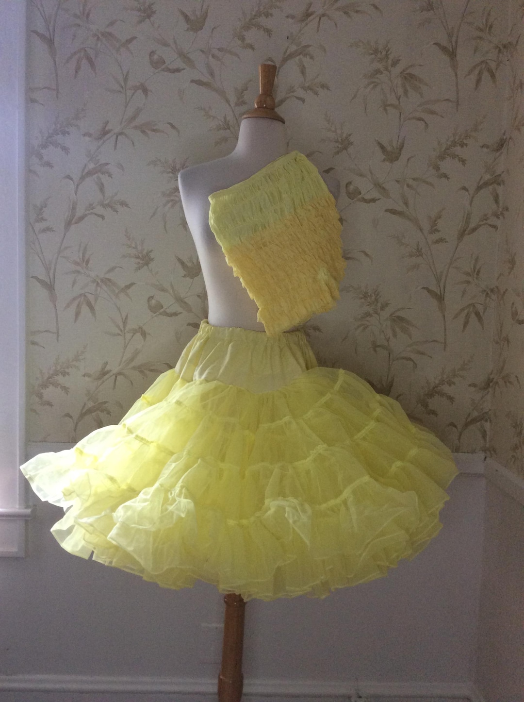 1970s 1950s Vintage Yellow Nylon Square Dance Petticoat Crinoline With ...
