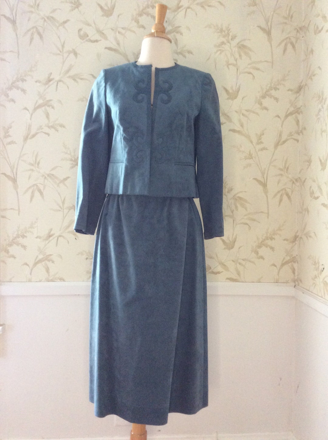 1970s Vintage Custom Made Hong Kong Ultra Suede Office Wear POWER SUIT ...