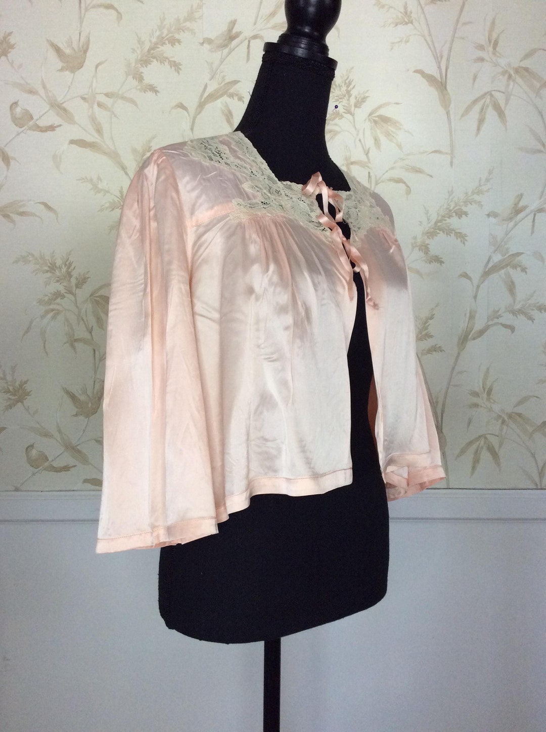 1930s 1940s Vintage Peach Silky Rayon Shirley Ray BOUDOIR BED JACKET Robe - Etsy