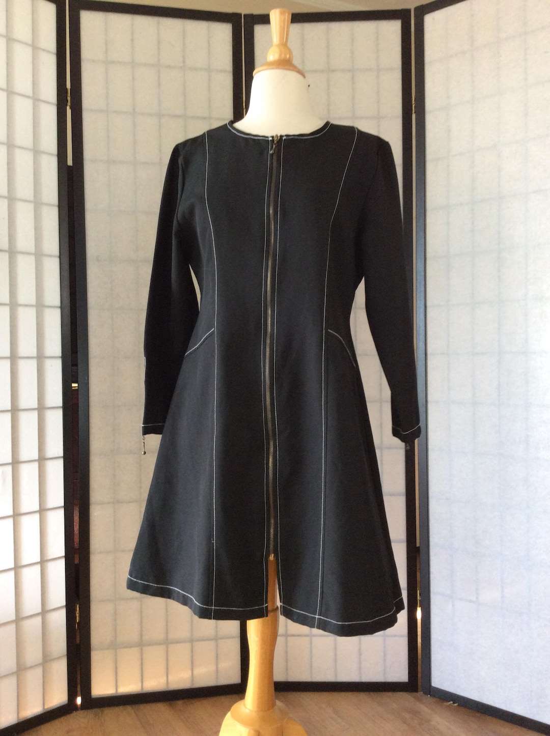 Mod 1960's 1970's VINTAGE GO GO Mini Dress Zip Front and Sleeves - Etsy