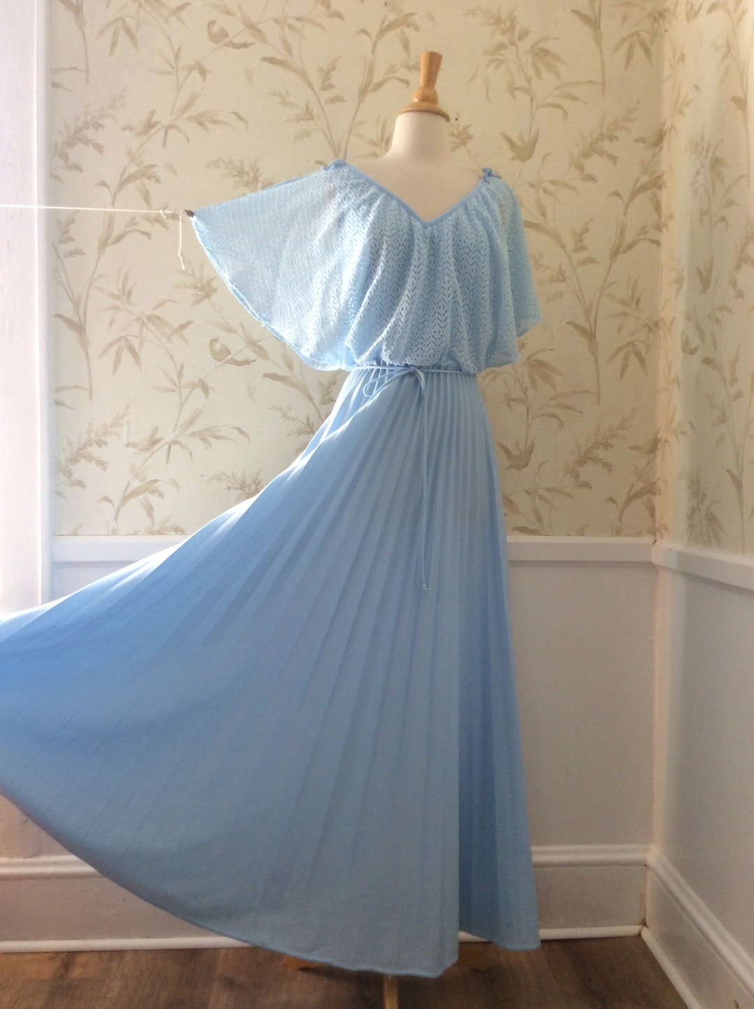 1970s Vintage Robins Egg Blue Crochet Flutter Cape FULL SWEEP Accordion ...