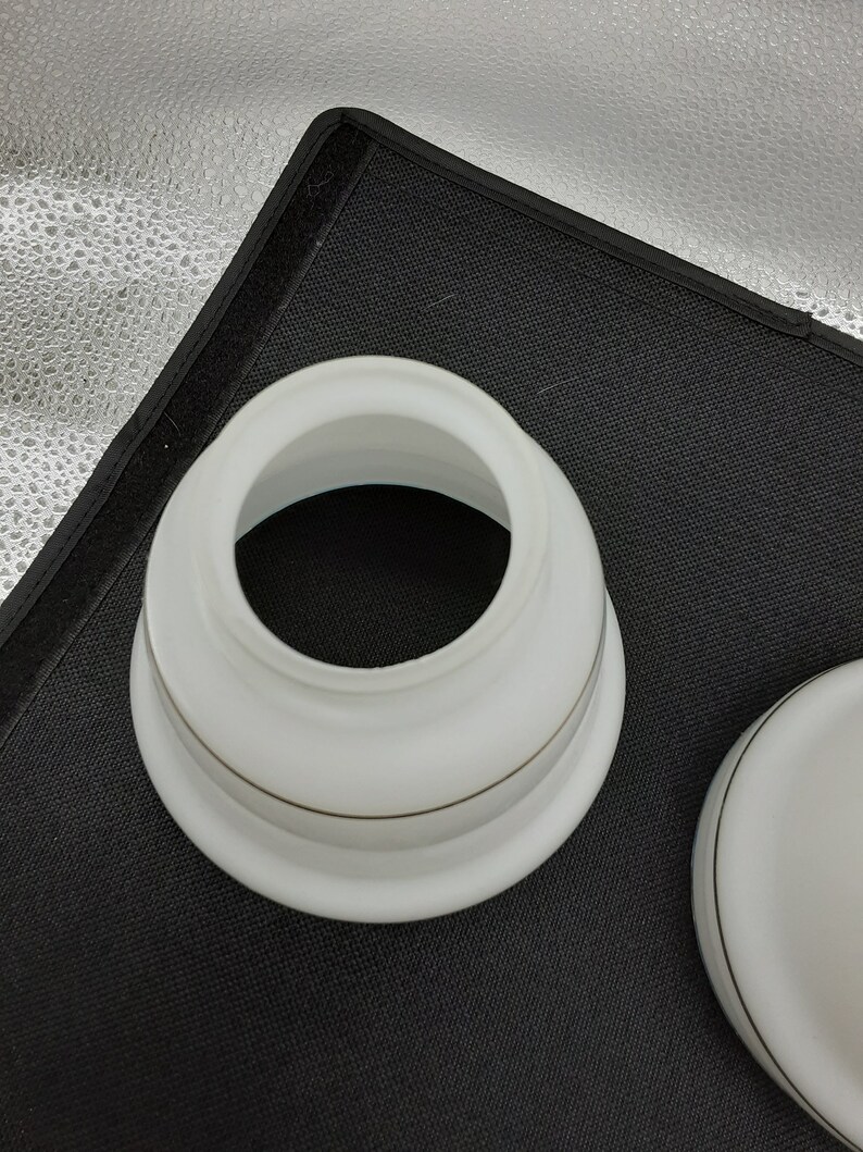 Vintage Mid-century White Glass Bell Shape Gold Trim Lamp - Etsy