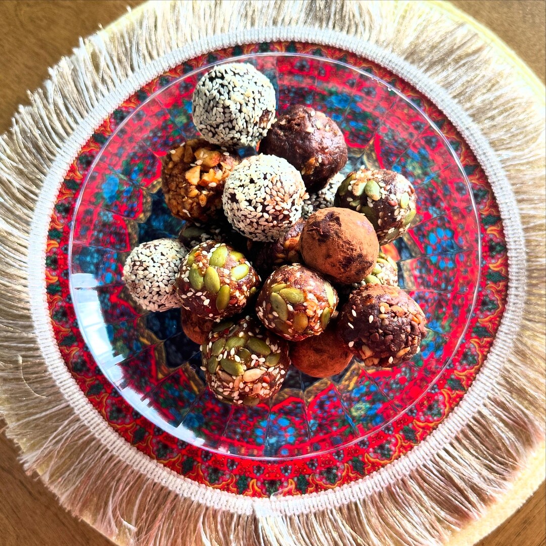 Energy Bites, Date Snacks, Dates Bites, Dates Balls, Dates Desserts ...